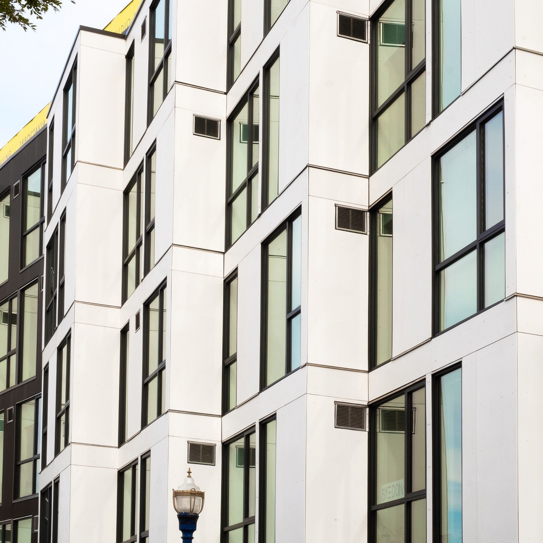 188 Octavia Boulevard | Azur